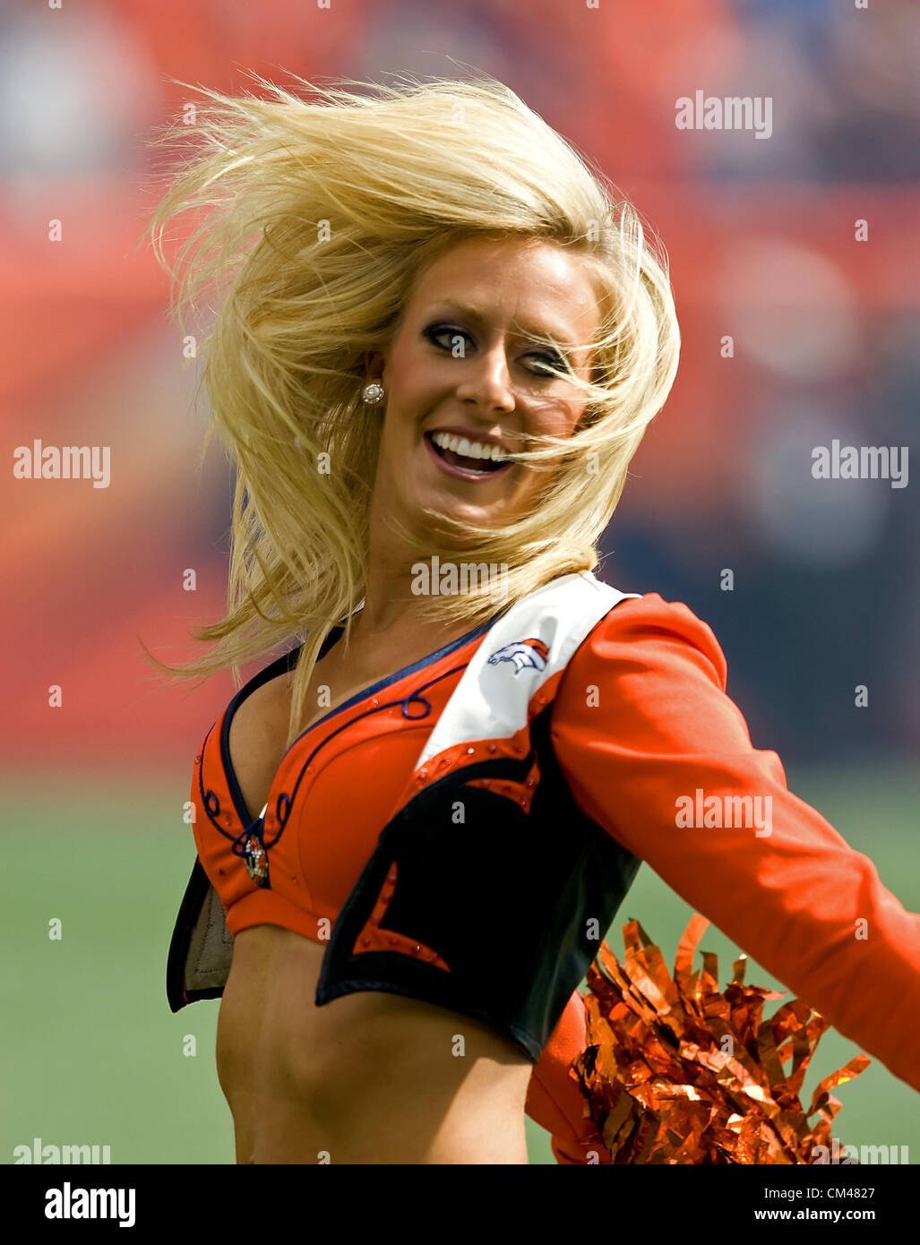 Denver broncos cheerleader hi-res stock photography and images - Alamy