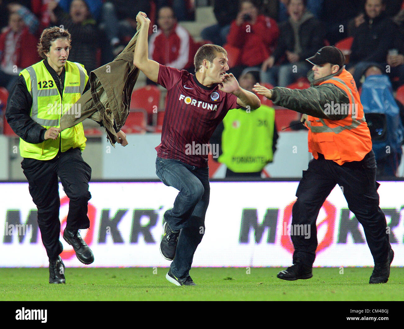 Slavia prague fan hi-res stock photography and images - Alamy