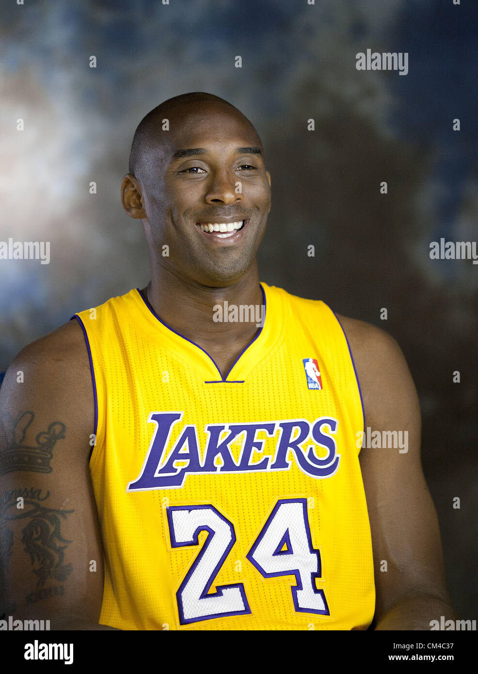 Oct. 1, 2012 - Los Angeles, CALIFORNIA, USA - Kobe Bryant #24 of the ...