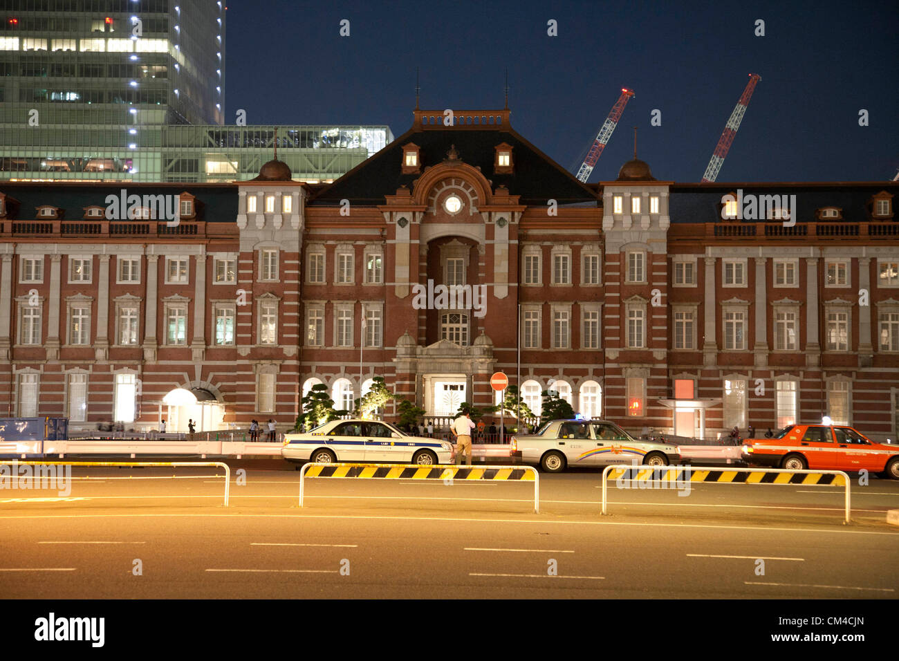 October 1, 2012, Tokyo, Japan - The Tokyo Station building is opened on ...