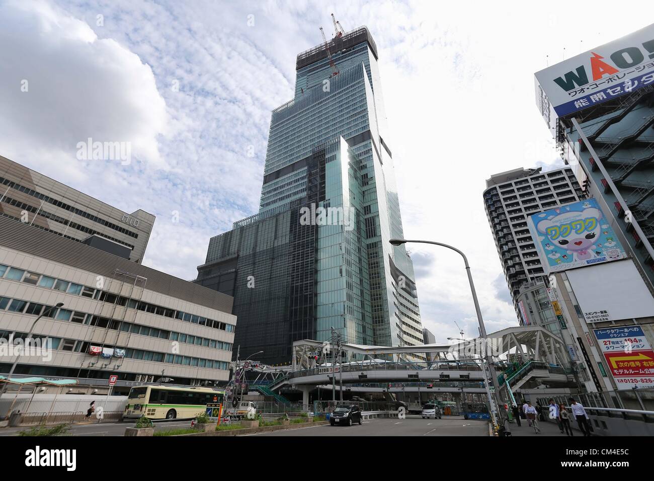 Japan's tallest building Abeno Harukasu under construction in Osaka ...