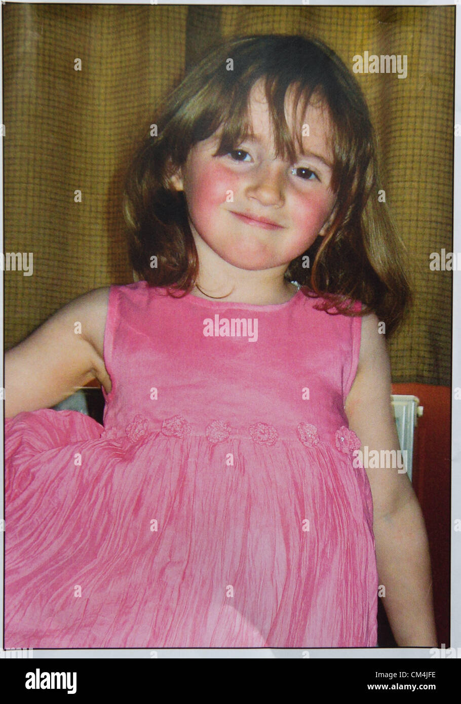 Abducted outside hi-res stock photography and images - Alamy