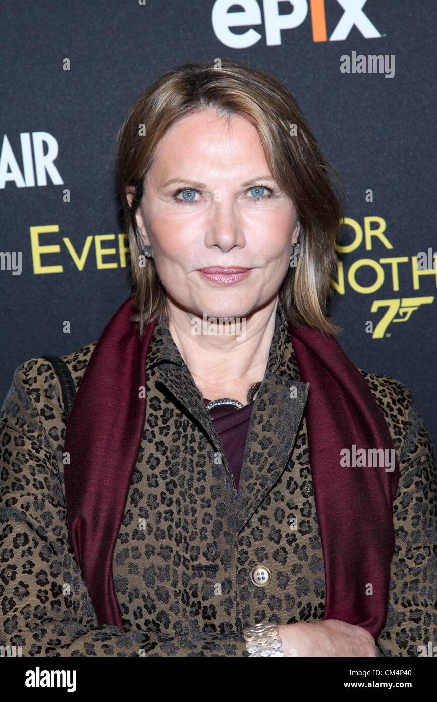 Maud adams hi-res stock photography and images - Alamy