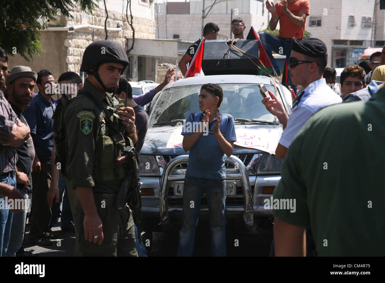 Oct. 4, 2012 - Ramallah, West Bank, Palestinian Territory - Palestinian ...