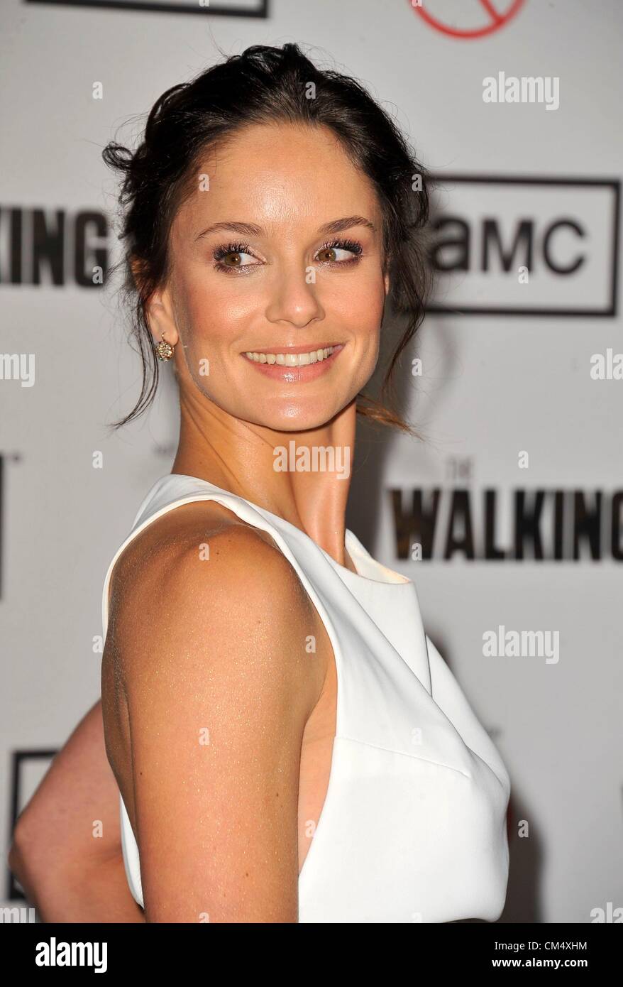 Sarah Wayne Callies at arrivals for THE WALKING DEAD Season Three ...
