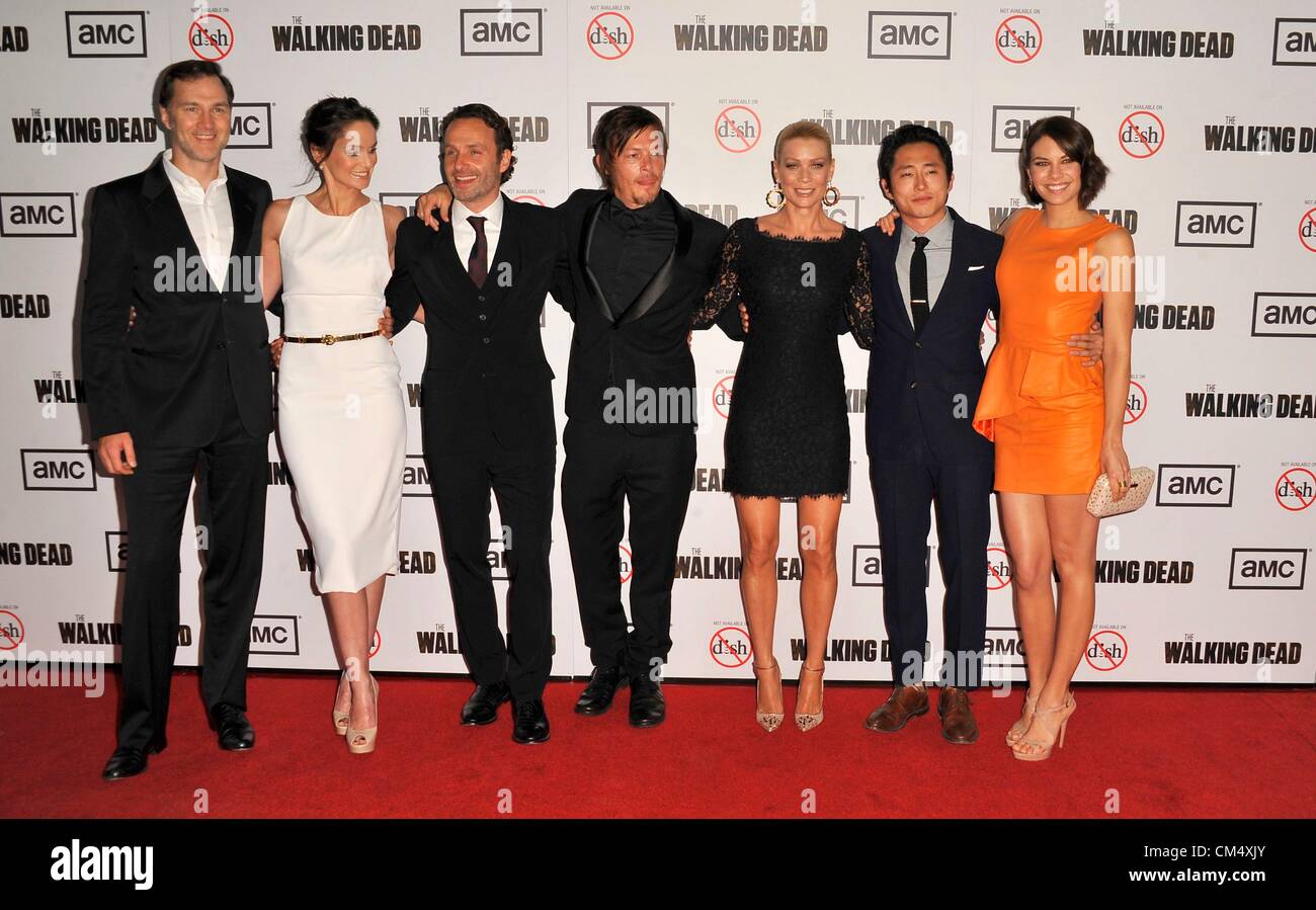 Steven yeun lauren cohan premiere hi-res stock photography and images ...