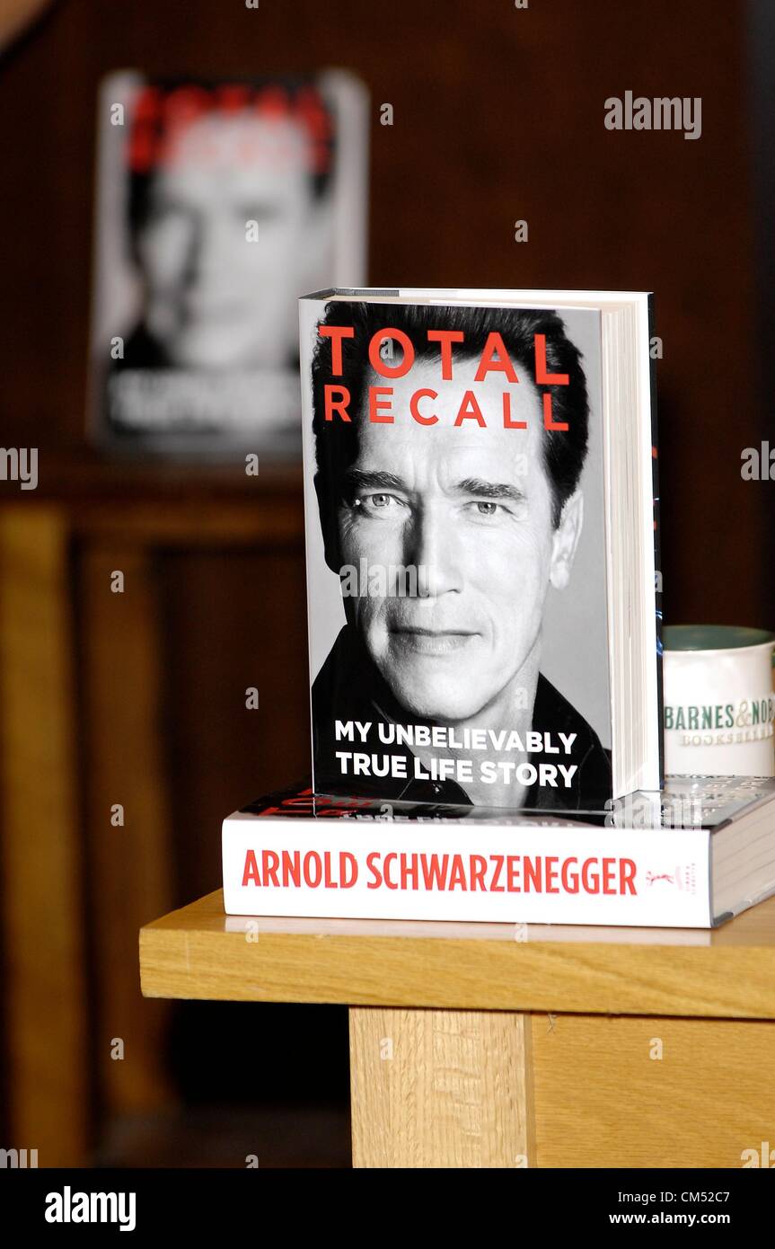 Los Angeles, California, USA. Total Recall by Arnold Schwarzenegger at ...