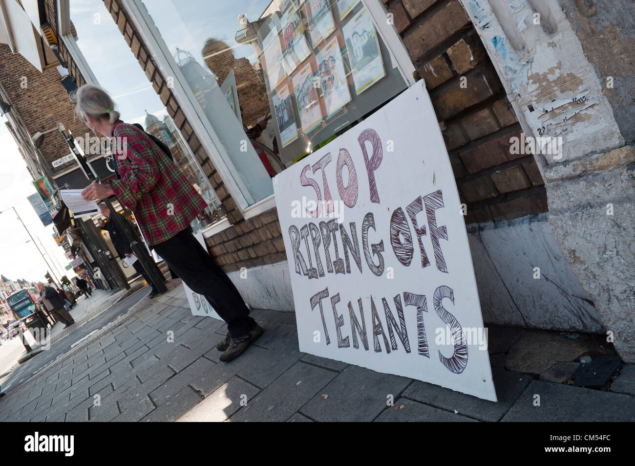 Housing discrimination sign hi-res stock photography and images - Alamy