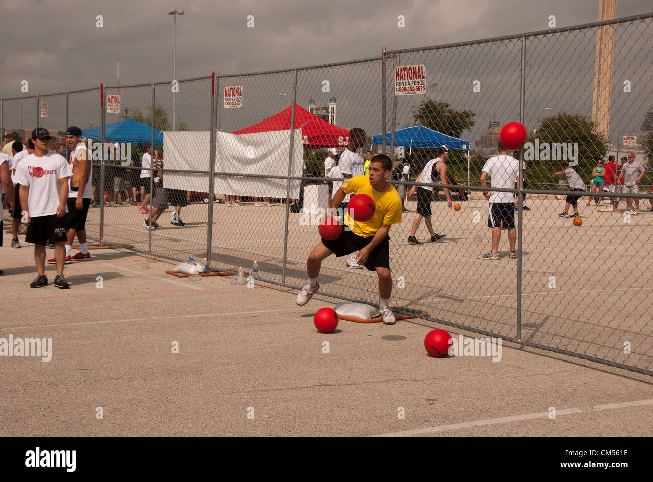 Barrage ball hi-res stock photography and images - Alamy