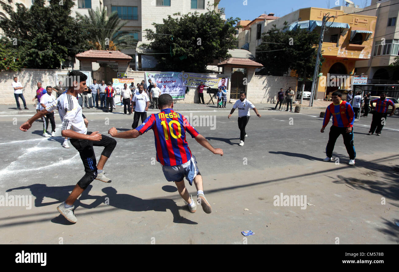 Palestinian football shirt hi-res stock photography and images - Alamy
