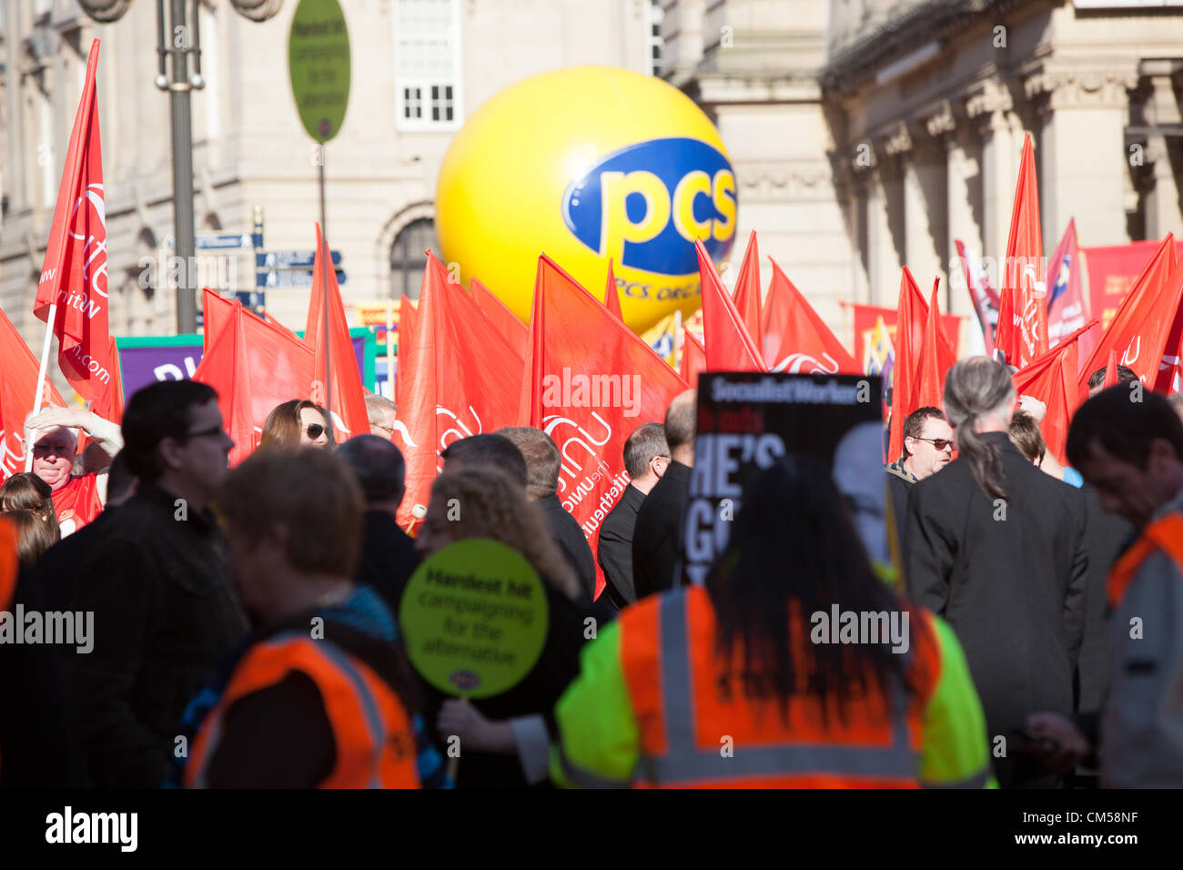 Crowds in Victoria Square getting ready to march in the TUC Rally Stock ...
