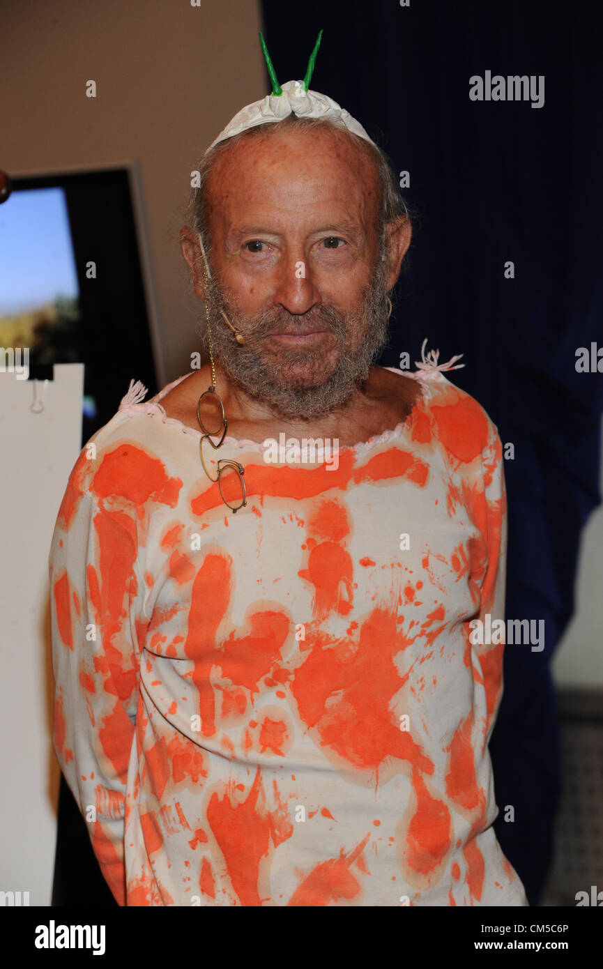 Oct. 5, 2012 - Moscow, Russia - October 05,2012. Spanish artist ...