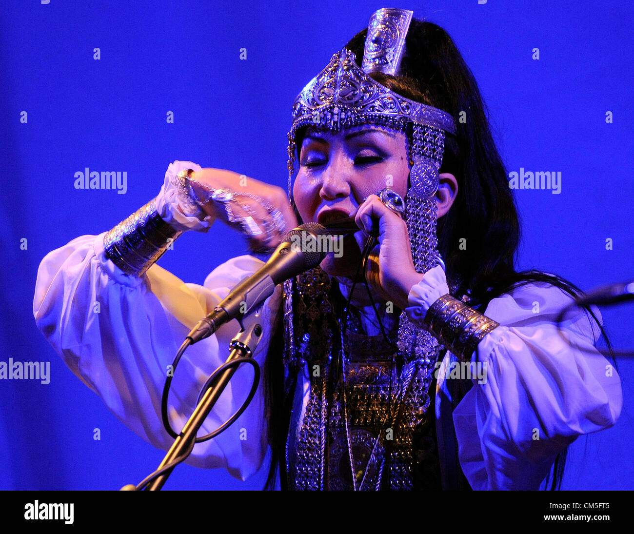 Ayarkhaan, Sakha (Yakutia) female vocal trio from Siberia, performs ...