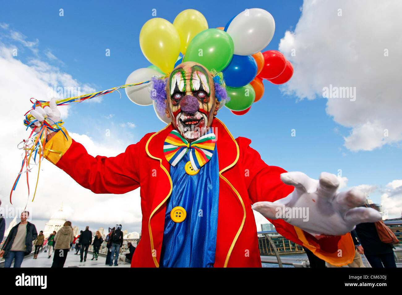 Zombie clown hi-res stock photography and images - Alamy