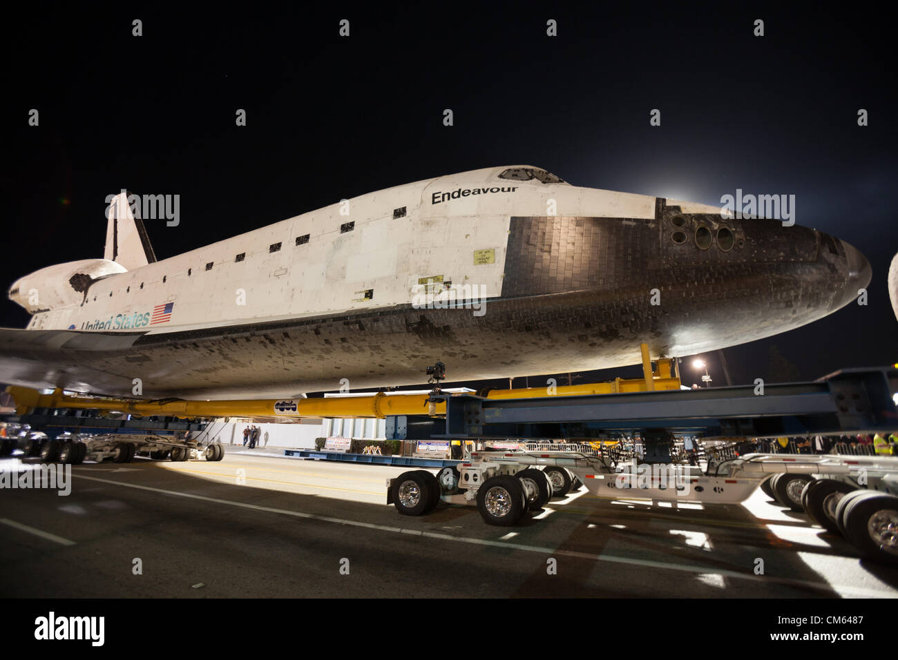 Shuttle endeavour la hi-res stock photography and images - Alamy