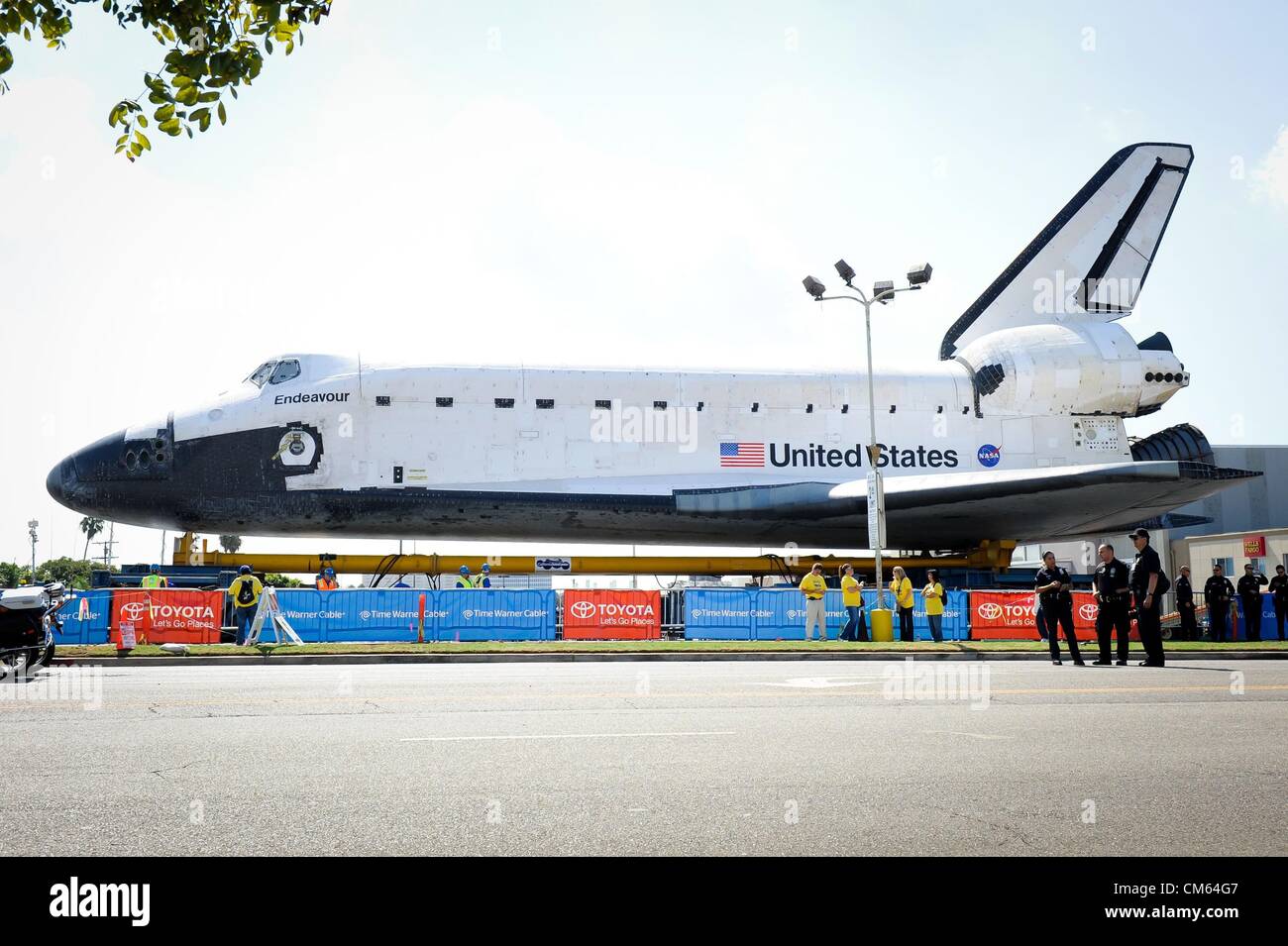 Endeavor Shuttle in attendance for Space Shuttle Endeavor Moves to ...