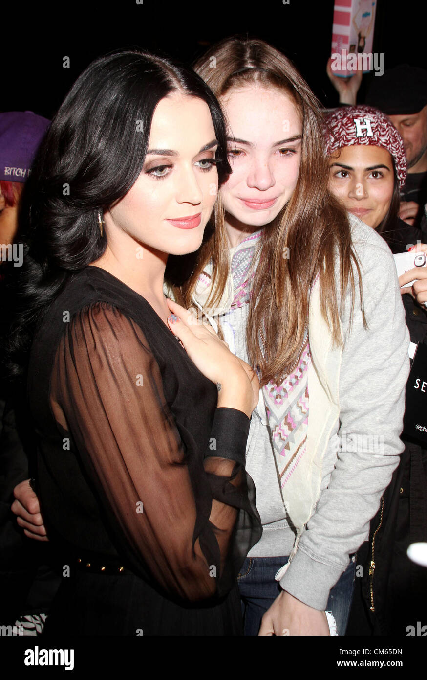 Fan katy perry hi-res stock photography and images - Alamy