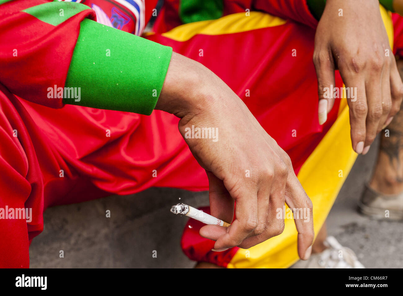 Philippines cigarette smoking hi-res stock photography and images - Alamy
