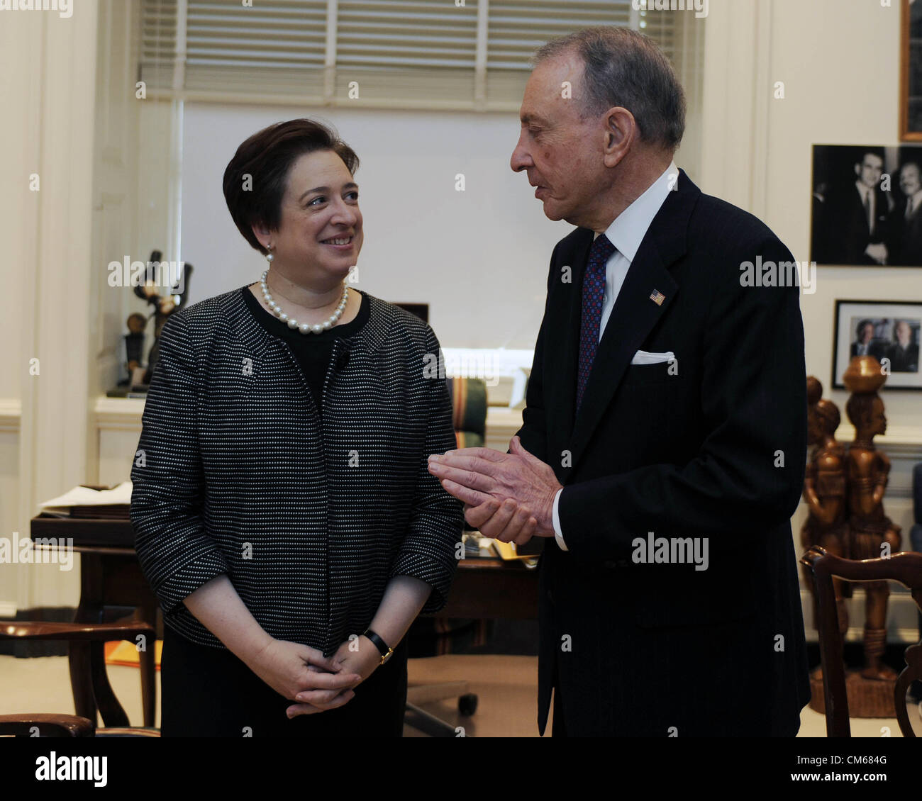 Former U.S. Senator Arlen Specter, long a moderate Republican who ...