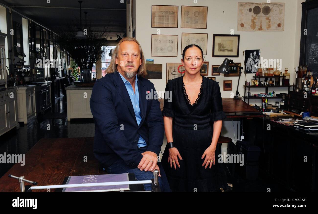 Sept. 5, 2012 - Manhattan, New York, U.S. - ROBIN STANDEFER and STEPHEN ...