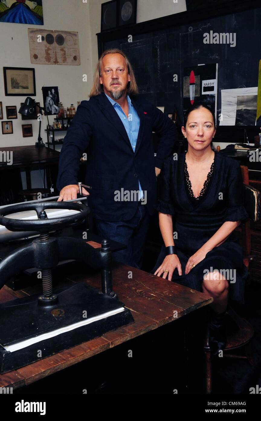 Sept. 5, 2012 - Manhattan, New York, U.S. - ROBIN STANDEFER and STEPHEN ...