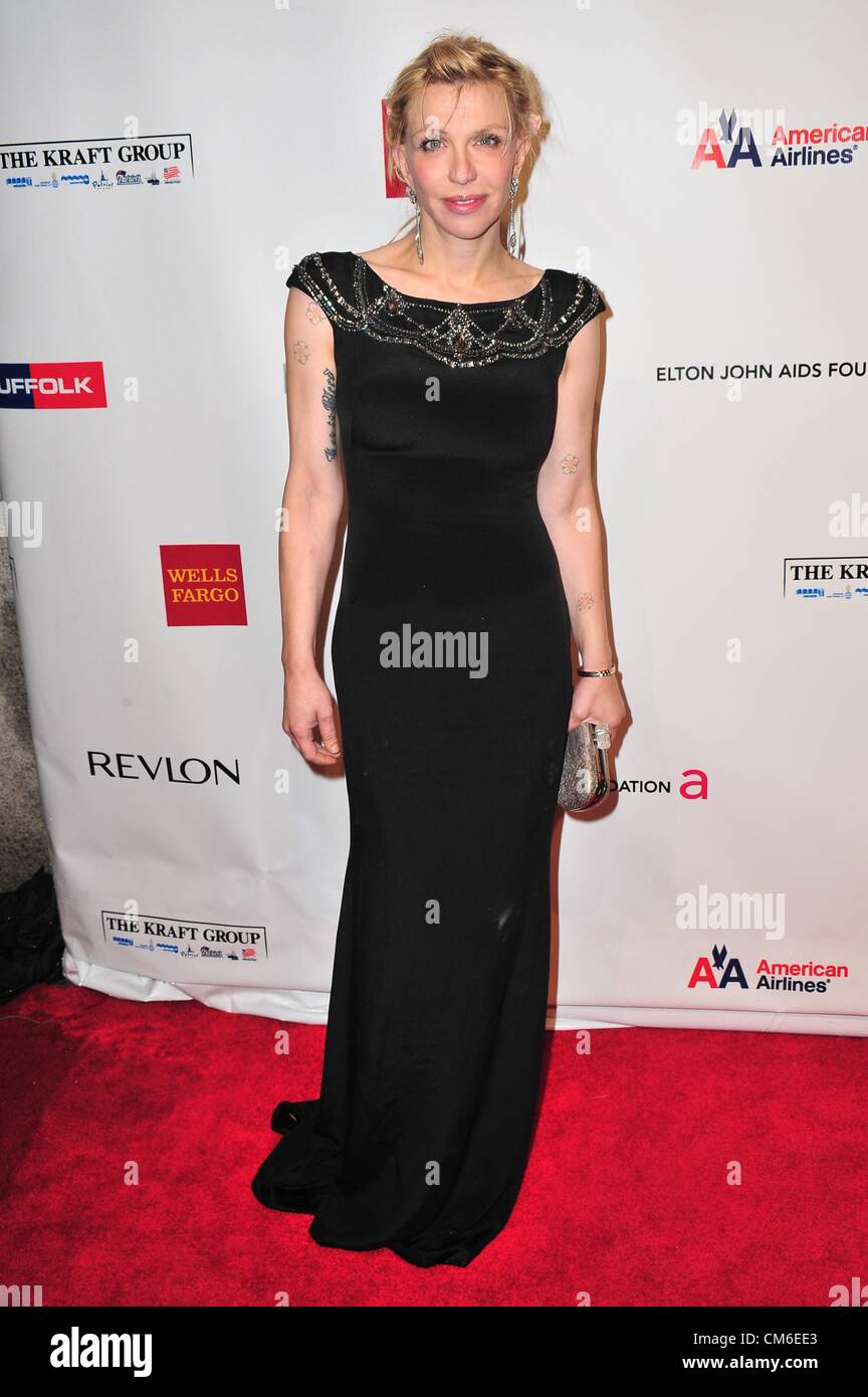 Courtney Love at arrivals for An Enduring Vision Annual Fundraiser ...