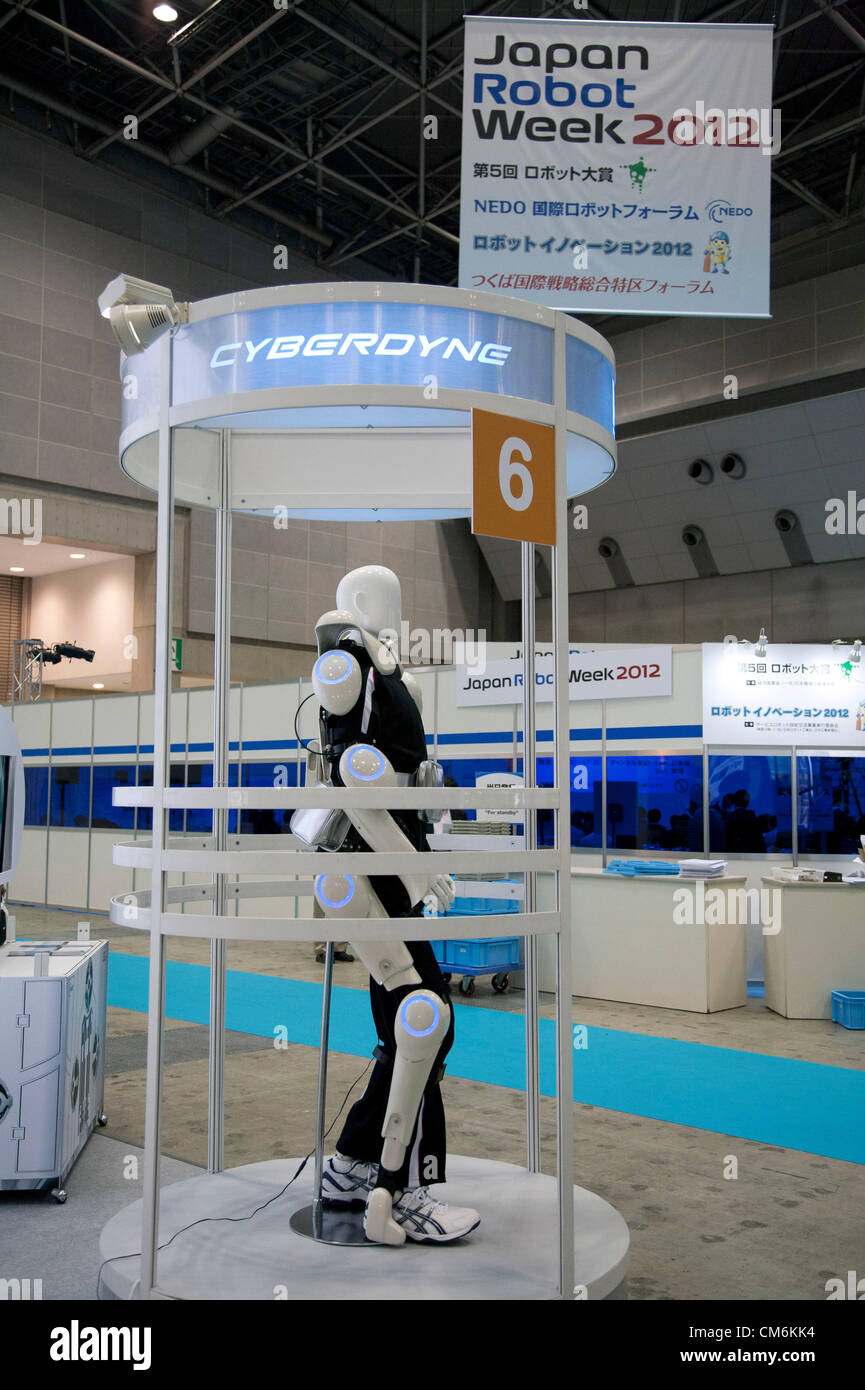 October 17, 2012, Tokyo, Japan - The new robot suit HAL of Ciberdyne ...
