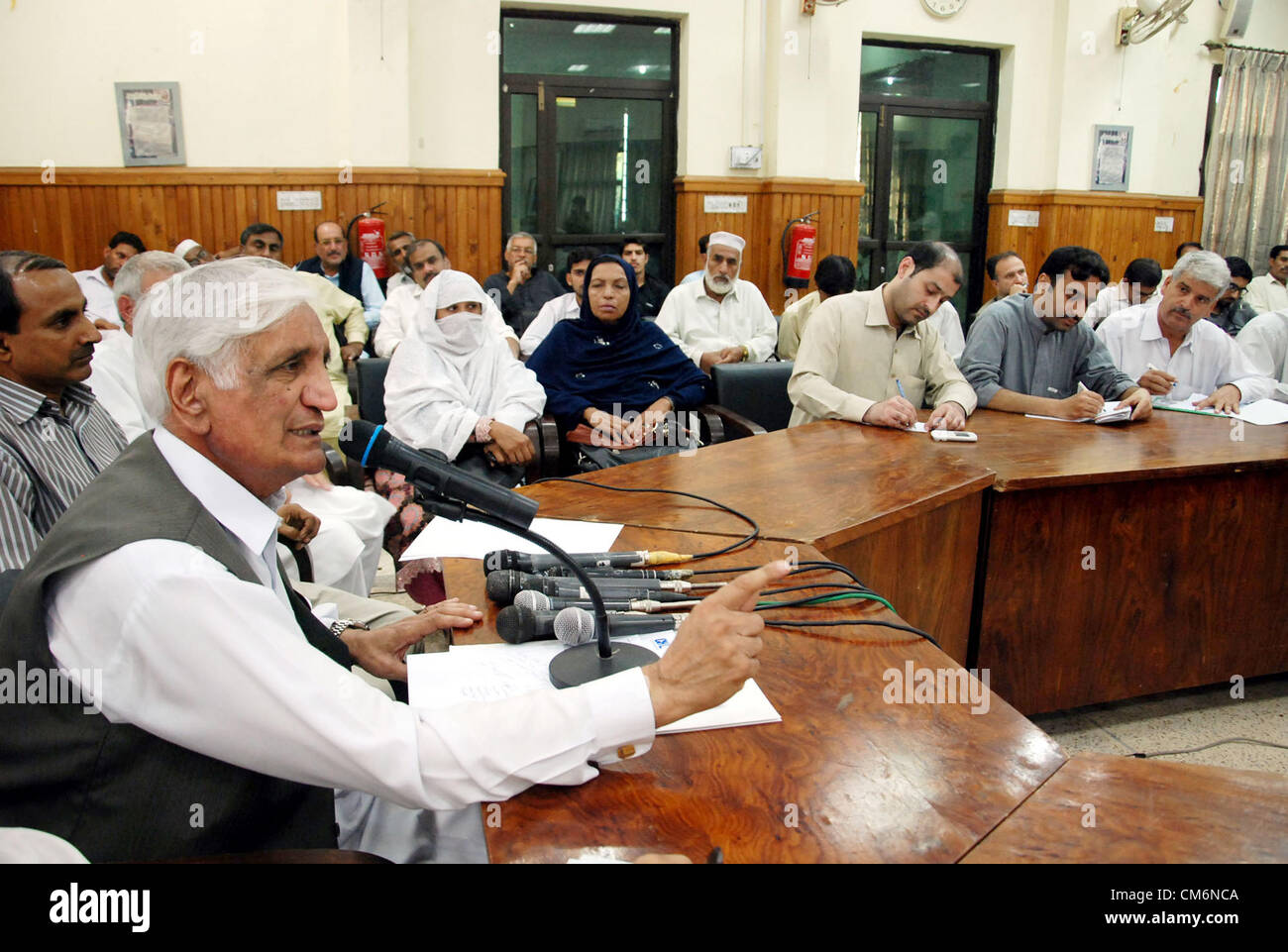 Khyber Pakhtoonkhawa Local Government and Rural Development Minister ...