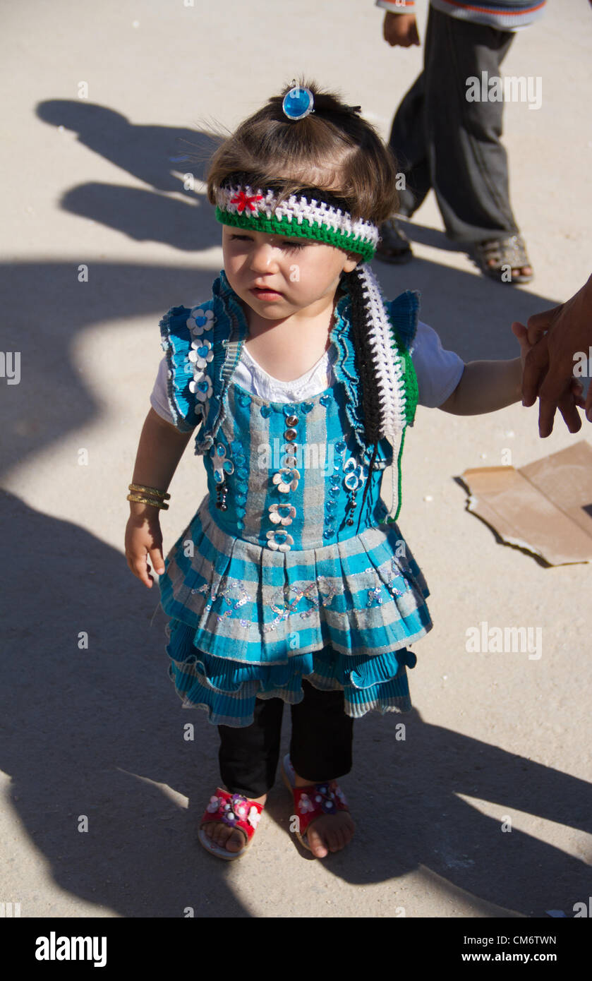 Hostile to children vertical hi-res stock photography and images - Alamy