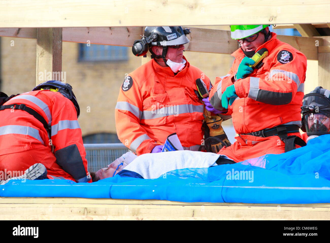Fire rescue usar rescue equipment hi-res stock photography and images ...