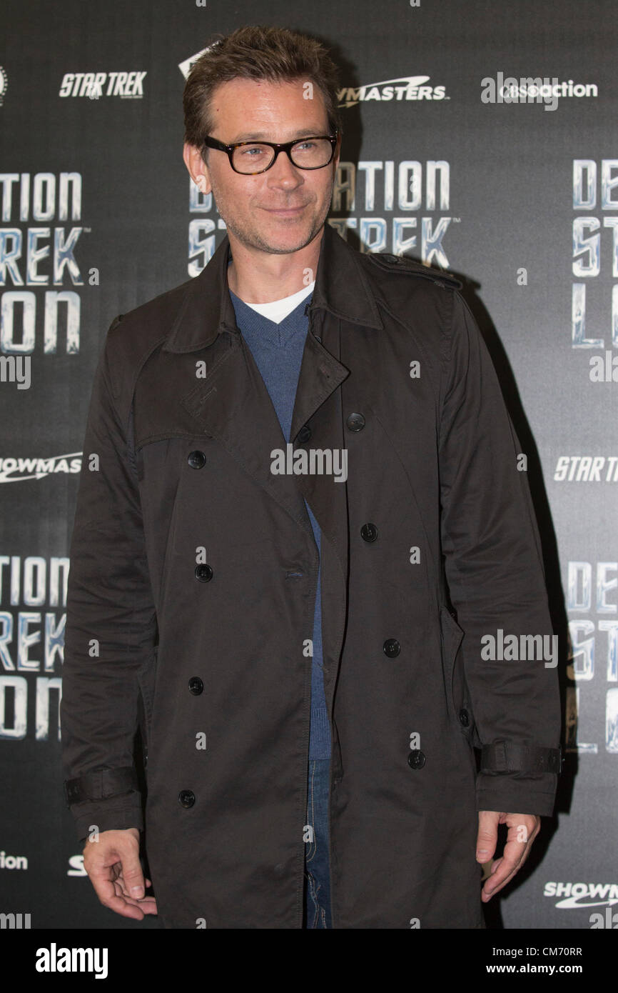 Connor Trinneer Pretty Little Liars