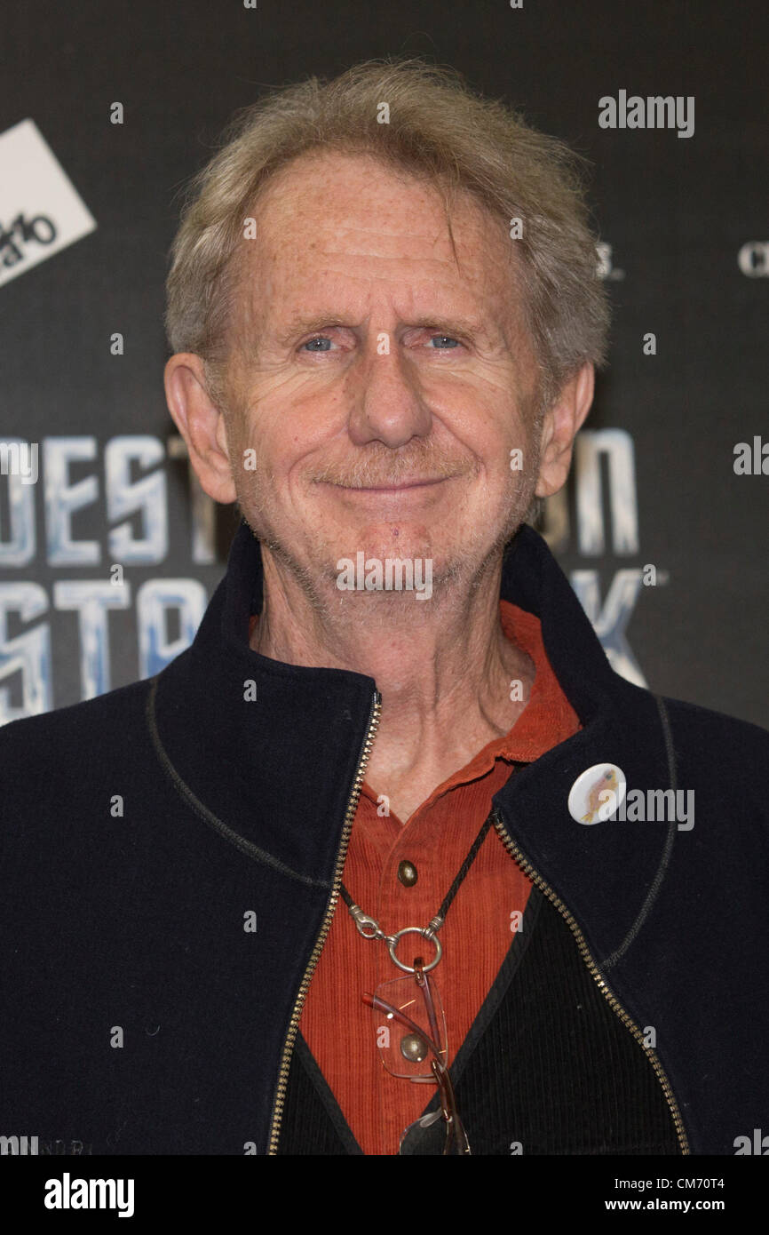 Deep space nine odo rene auberjonois hi-res stock photography and ...
