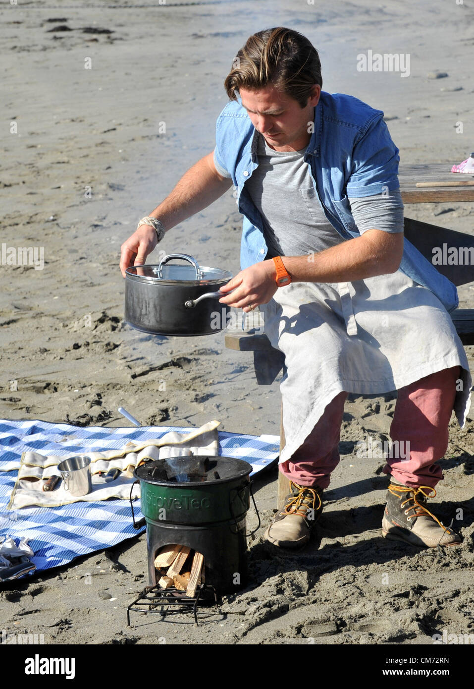 James strawbridge hi-res stock photography and images - Alamy