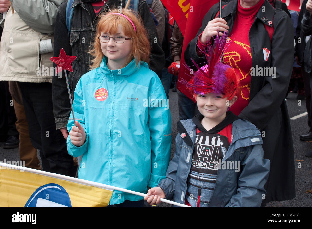 Children march hi-res stock photography and images - Alamy