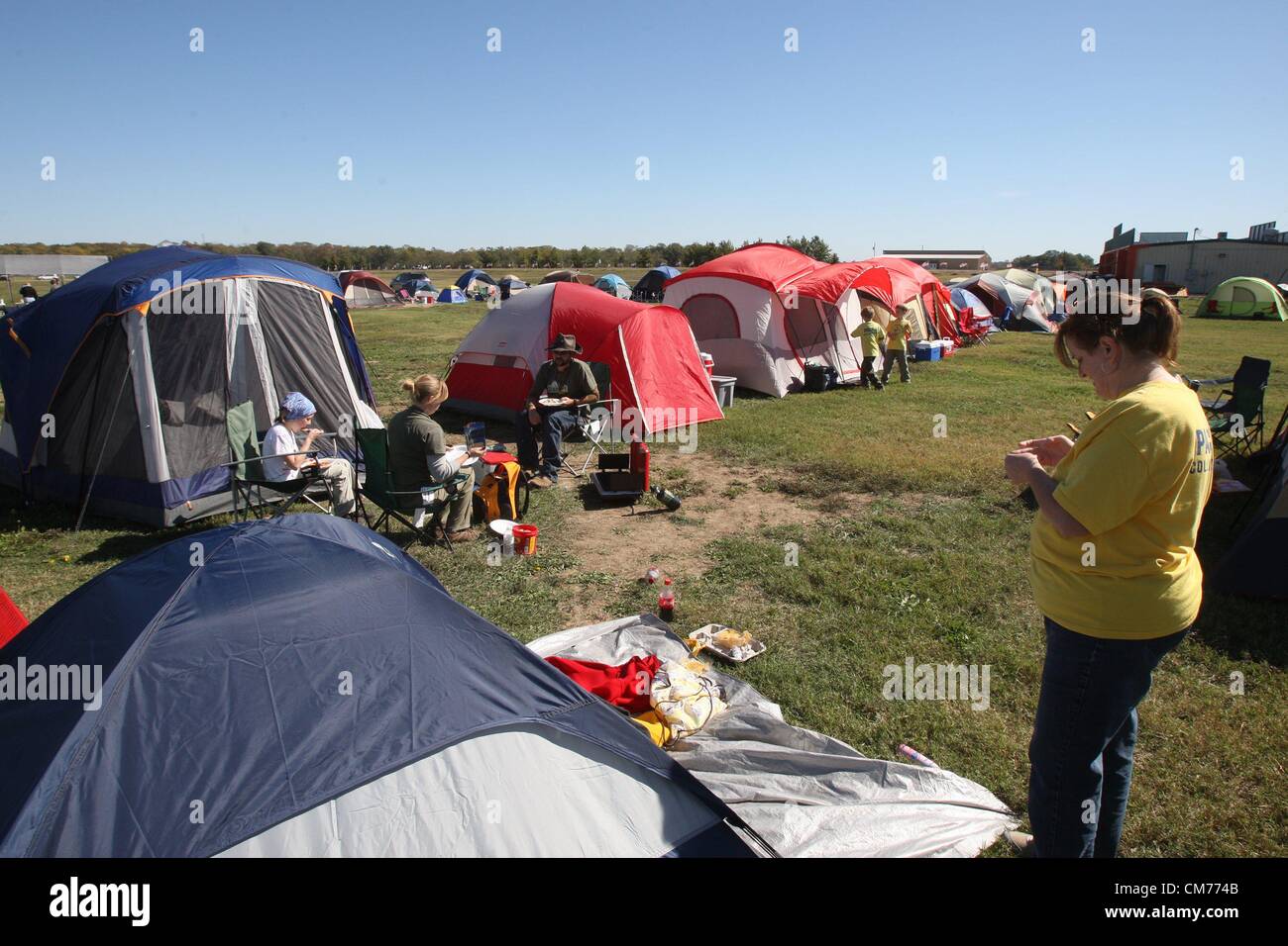 Scout scouting tent hi-res stock photography and images - Alamy
