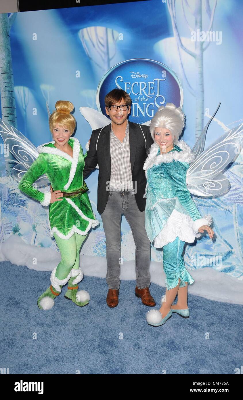 Ken Paves at arrivals for SECRET OF THE WINGS Premiere, AMC Loews ...