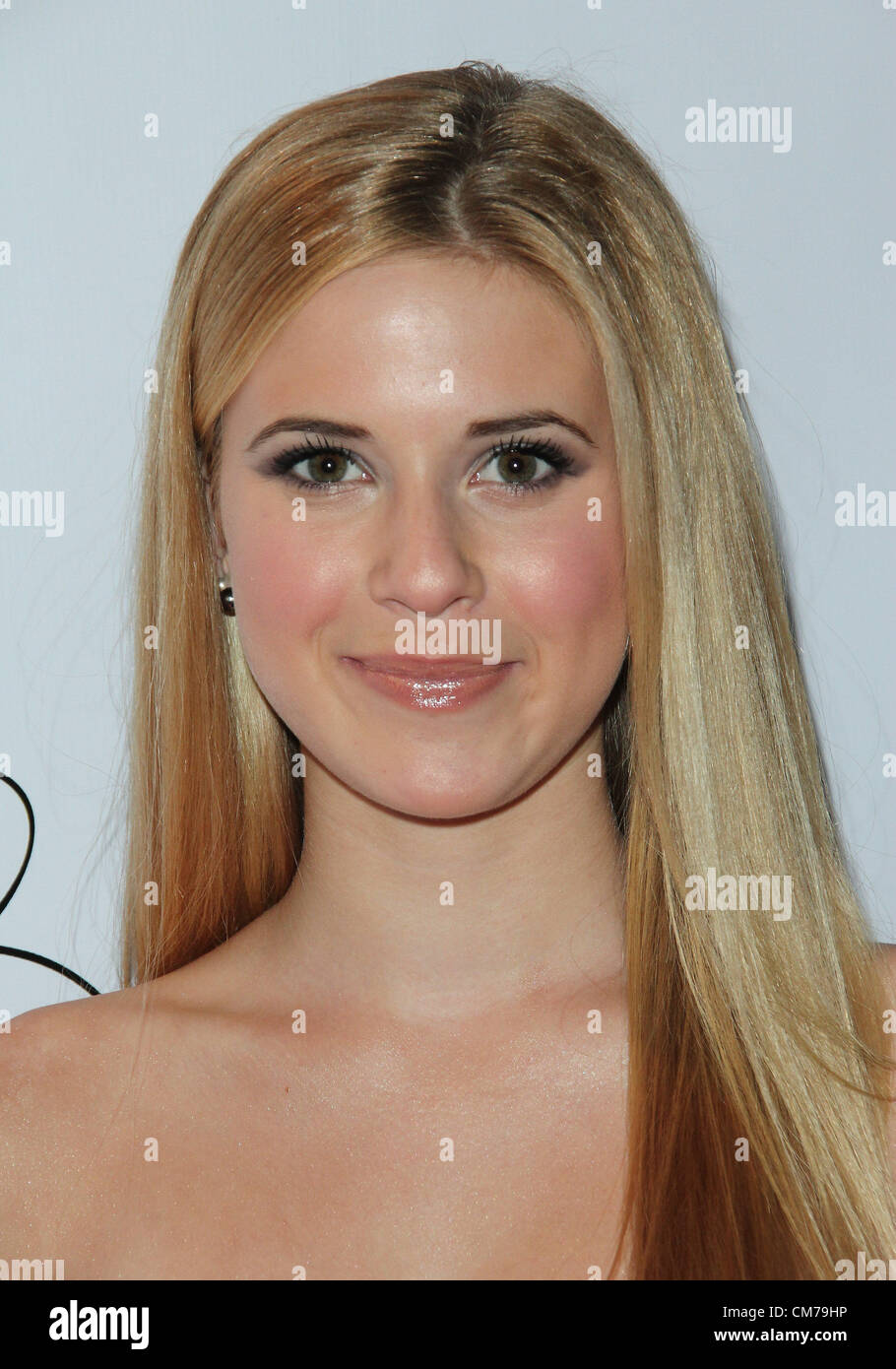 Oct. 20, 2012 - Los Angeles, California, U.S. - Caroline Sunshine ...