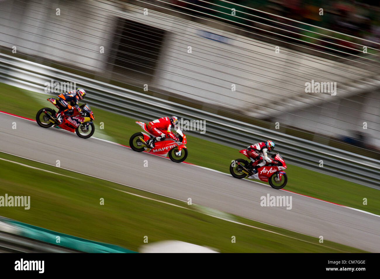 SEPANG INTERNATIONAL CIRCUIT, MALAYSIA 21 Oct 2012. The Moto3 rider ...