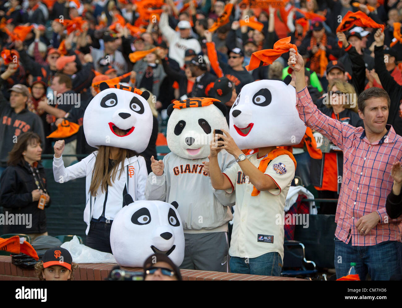 Oct. 22, 2012 - Panda fans cheer on the Giants before the start of game ...