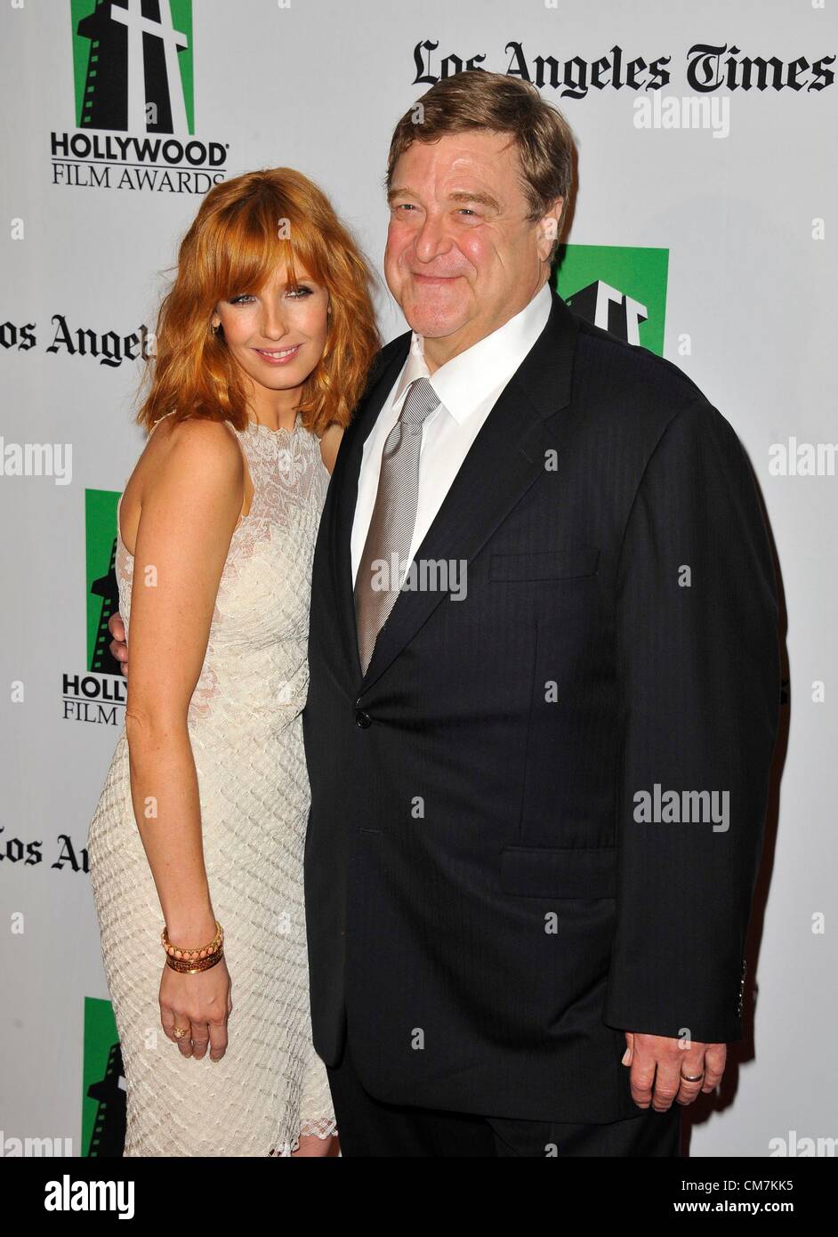Kelly reilly john goodman arrivals hi-res stock photography and images ...