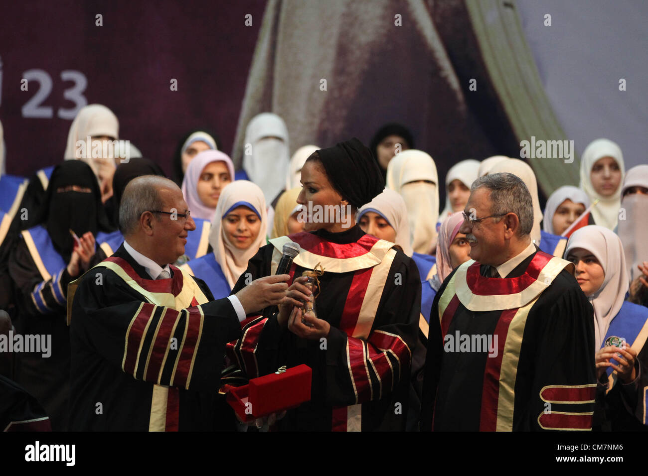 Oct. 23, 2012 - Gaza City, Gaza Strip, Palestinian Territory - Qatar's ...