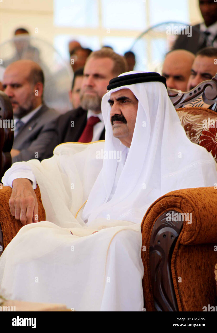 Sheikh nasser bin hamad al khalifa hi-res stock photography and images ...