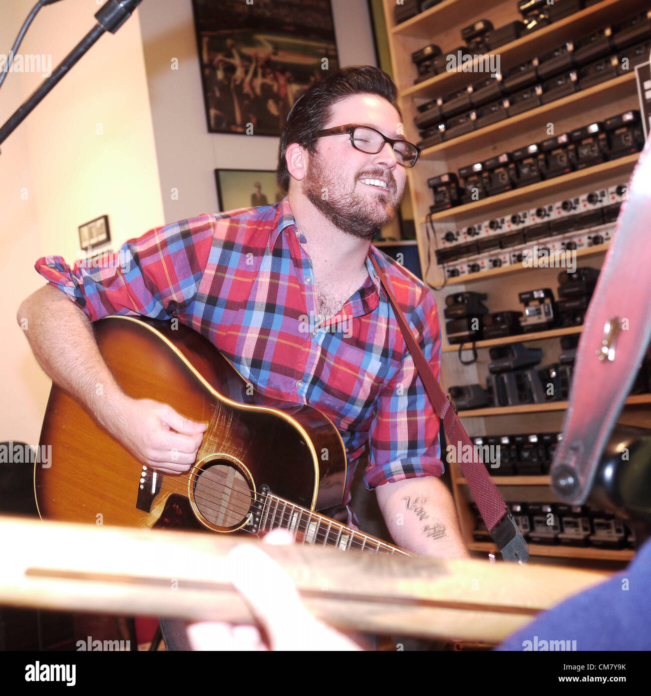 Indie rockers hi-res stock photography and images - Alamy