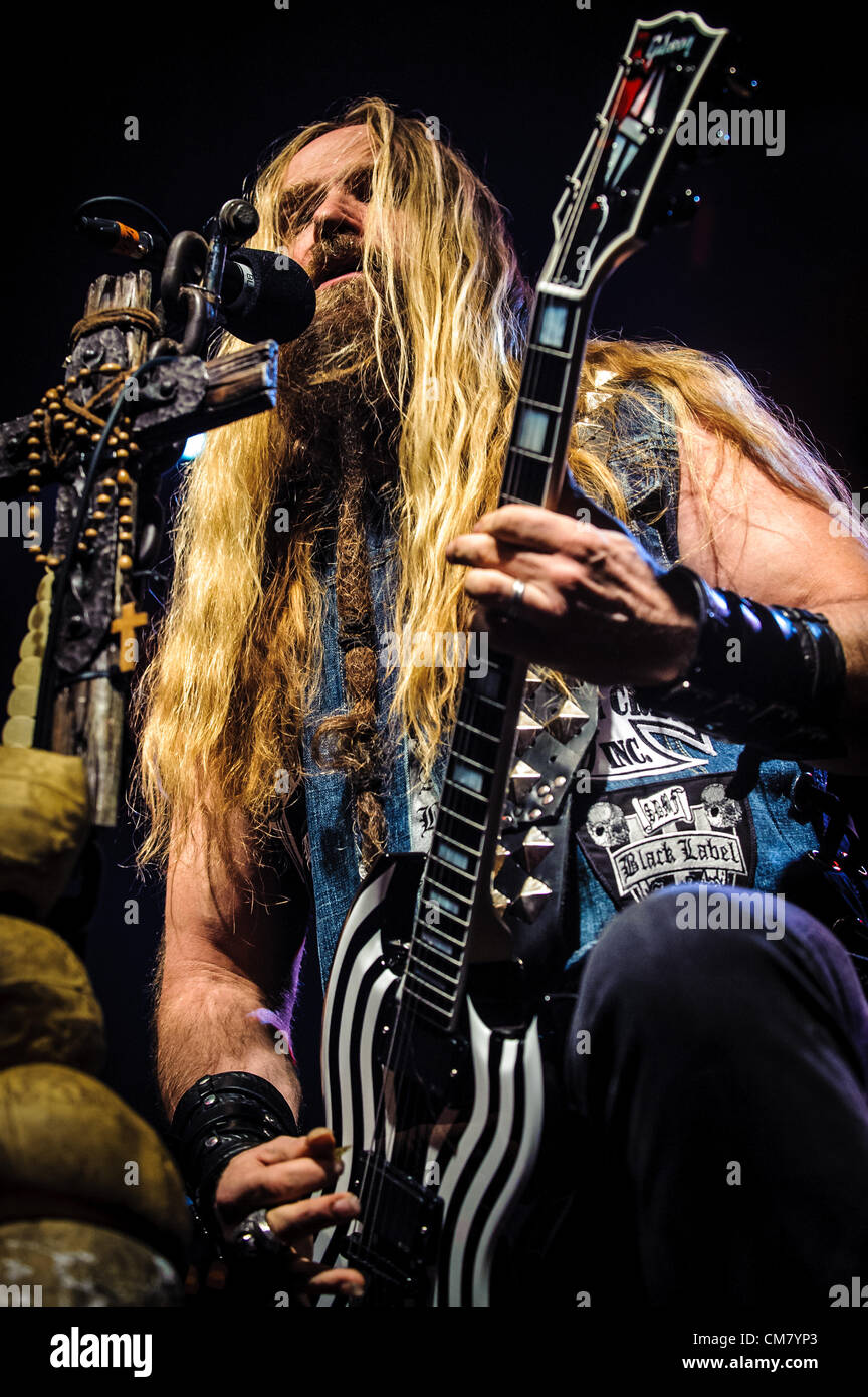 Oct. 24, 2012 - Toronto, Ontario, Canada - Lead singer/guitarist of ...