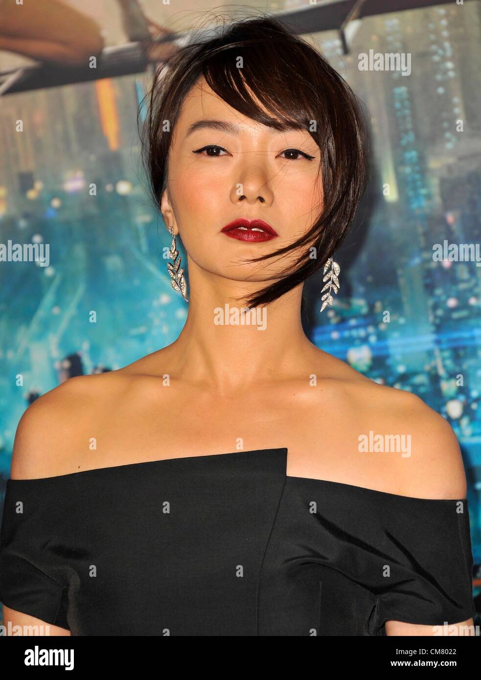 Los Angeles, USA. 24th October 2012. Doona Bae at arrivals for CLOUD ...