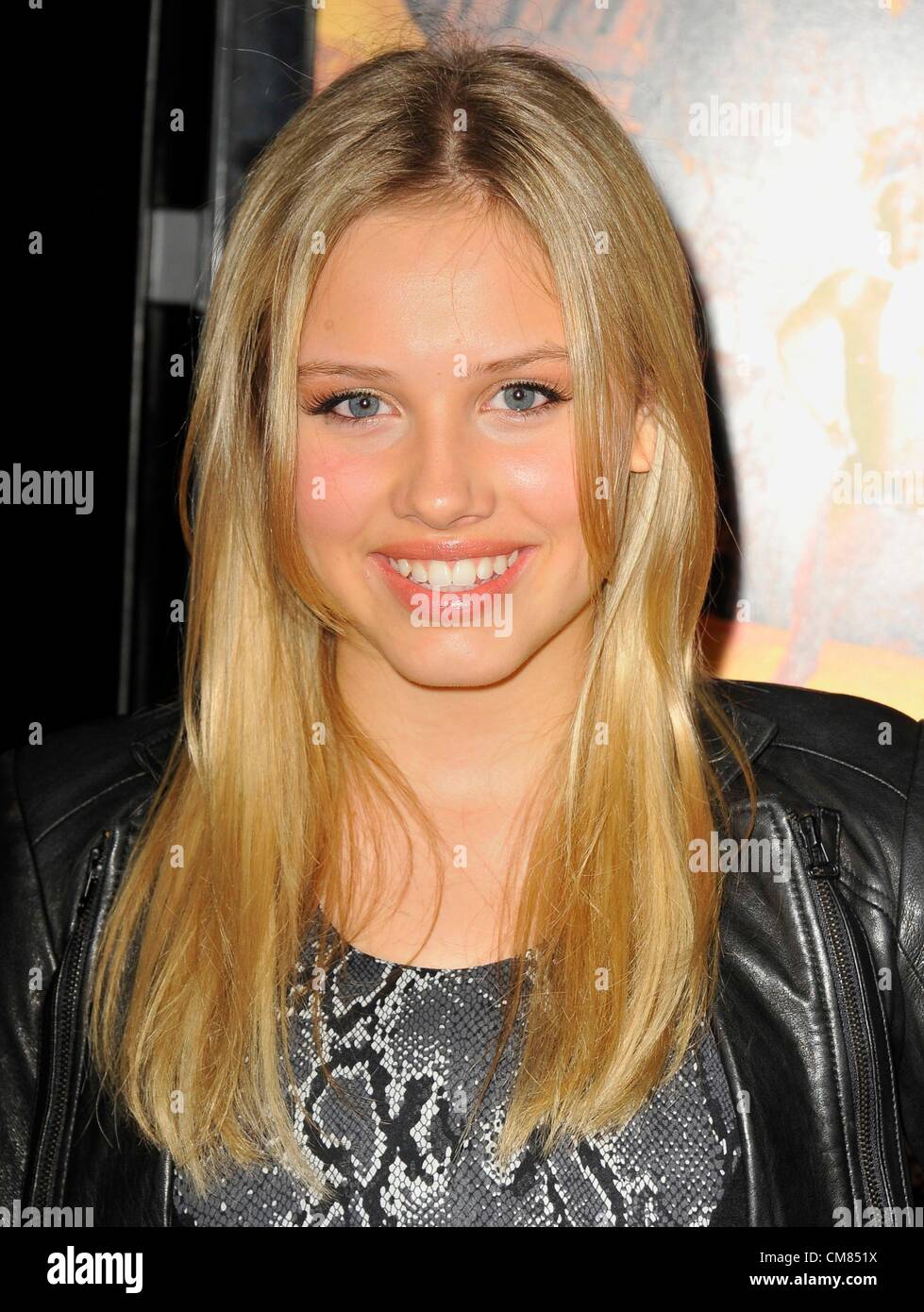 Los Angeles, USA. 25th October 2012. Gracie Dzienny at arrivals for FUN ...