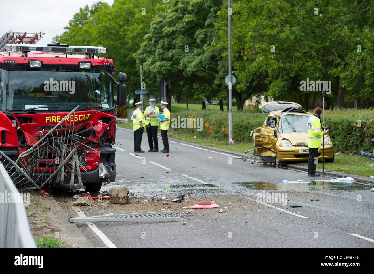 Car crash uk investigators hi-res stock photography and images - Alamy