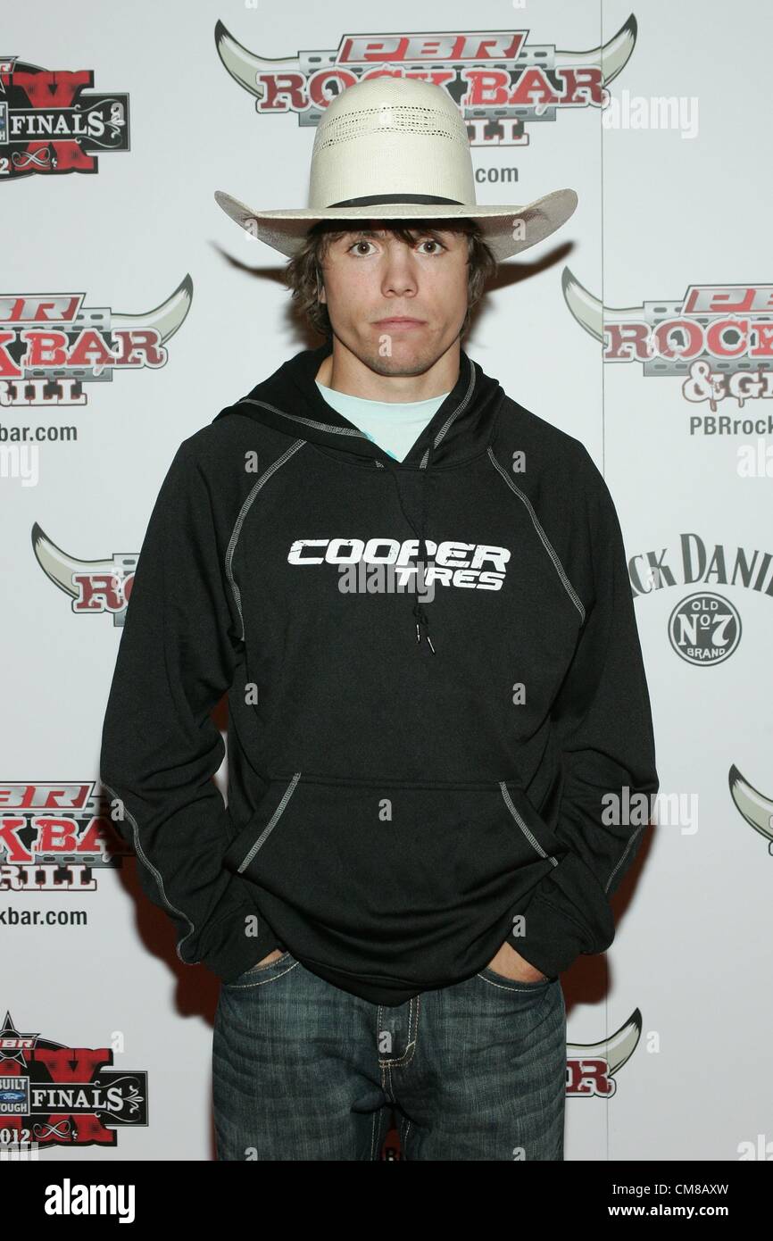 Lachlan richardson professional bull rider hi-res stock photography and ...