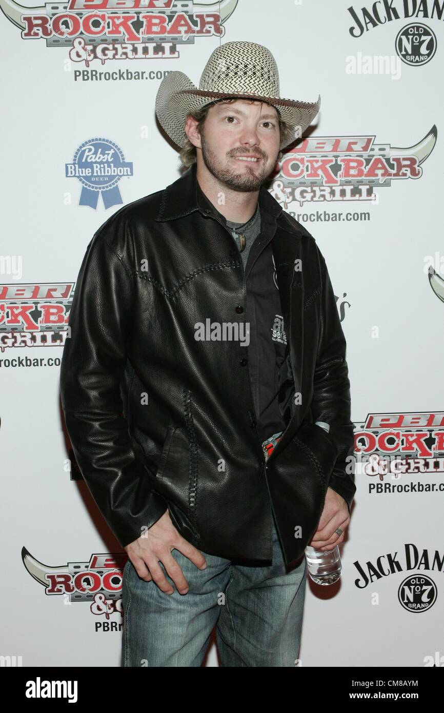 Austin meier professional bull rider hi-res stock photography and ...