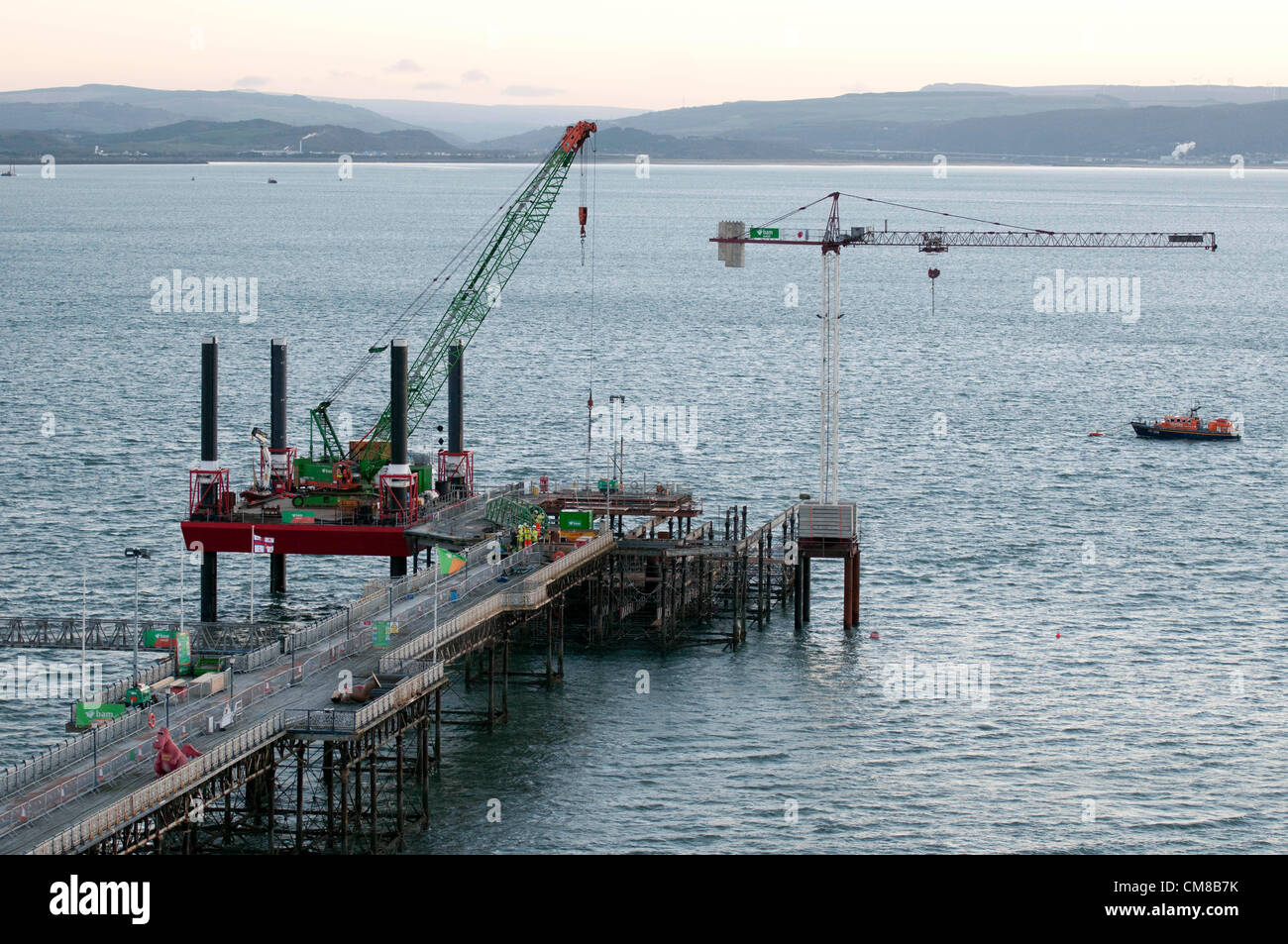 Mumbles pier fire hi-res stock photography and images - Alamy